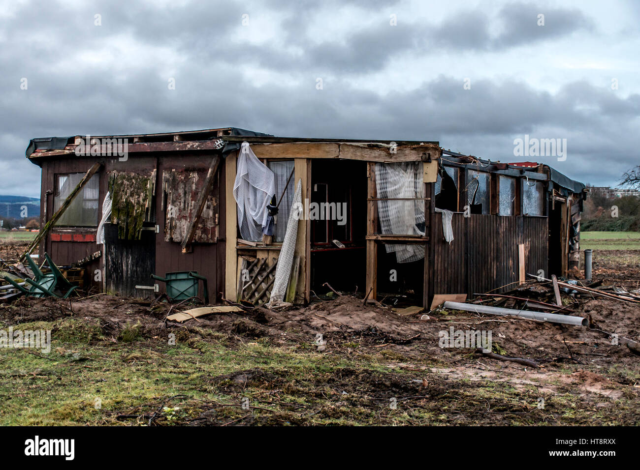 Broken house hi-res stock photography and images - Alamy