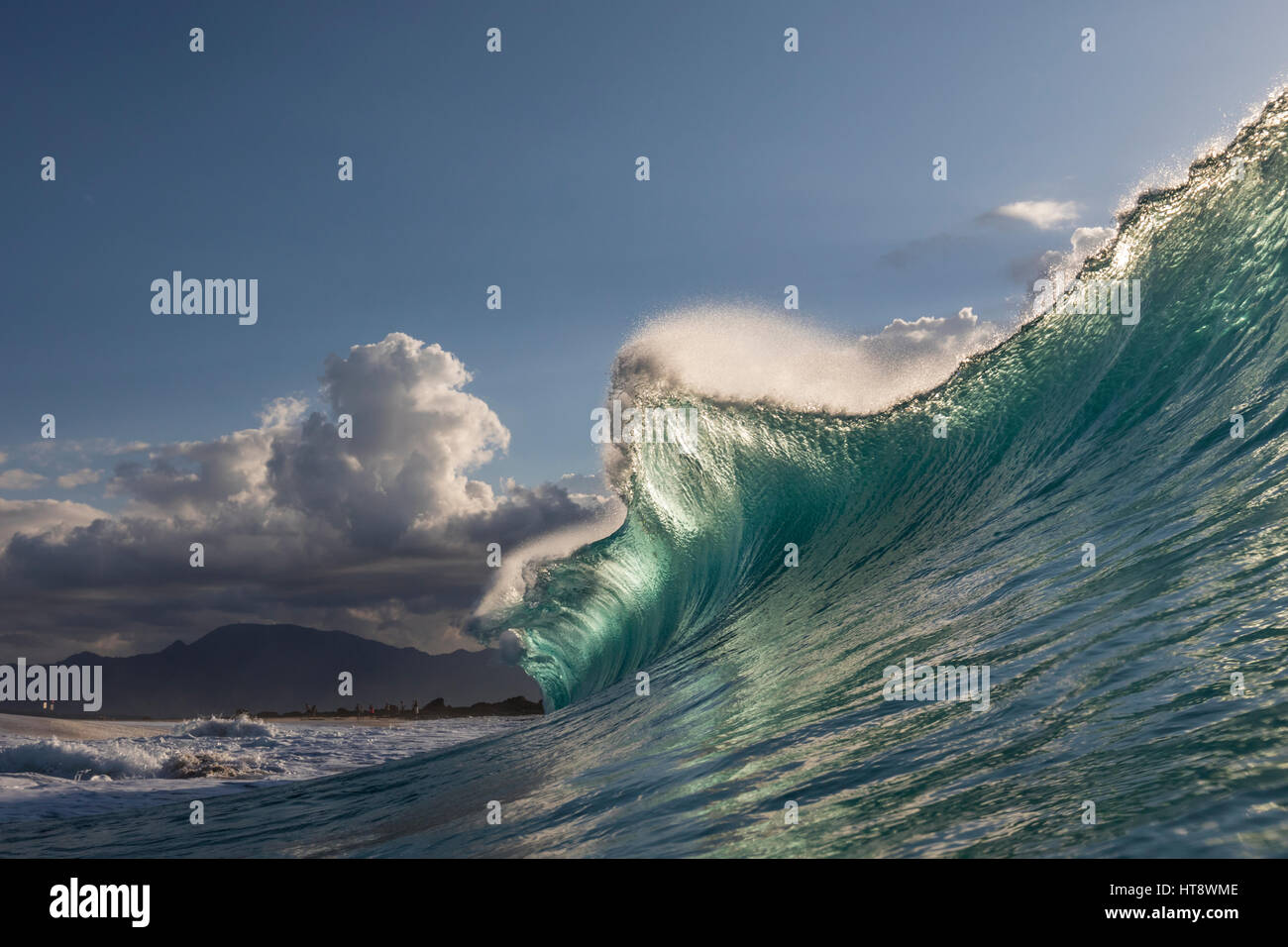Wave oahu hi-res stock photography and images - Alamy