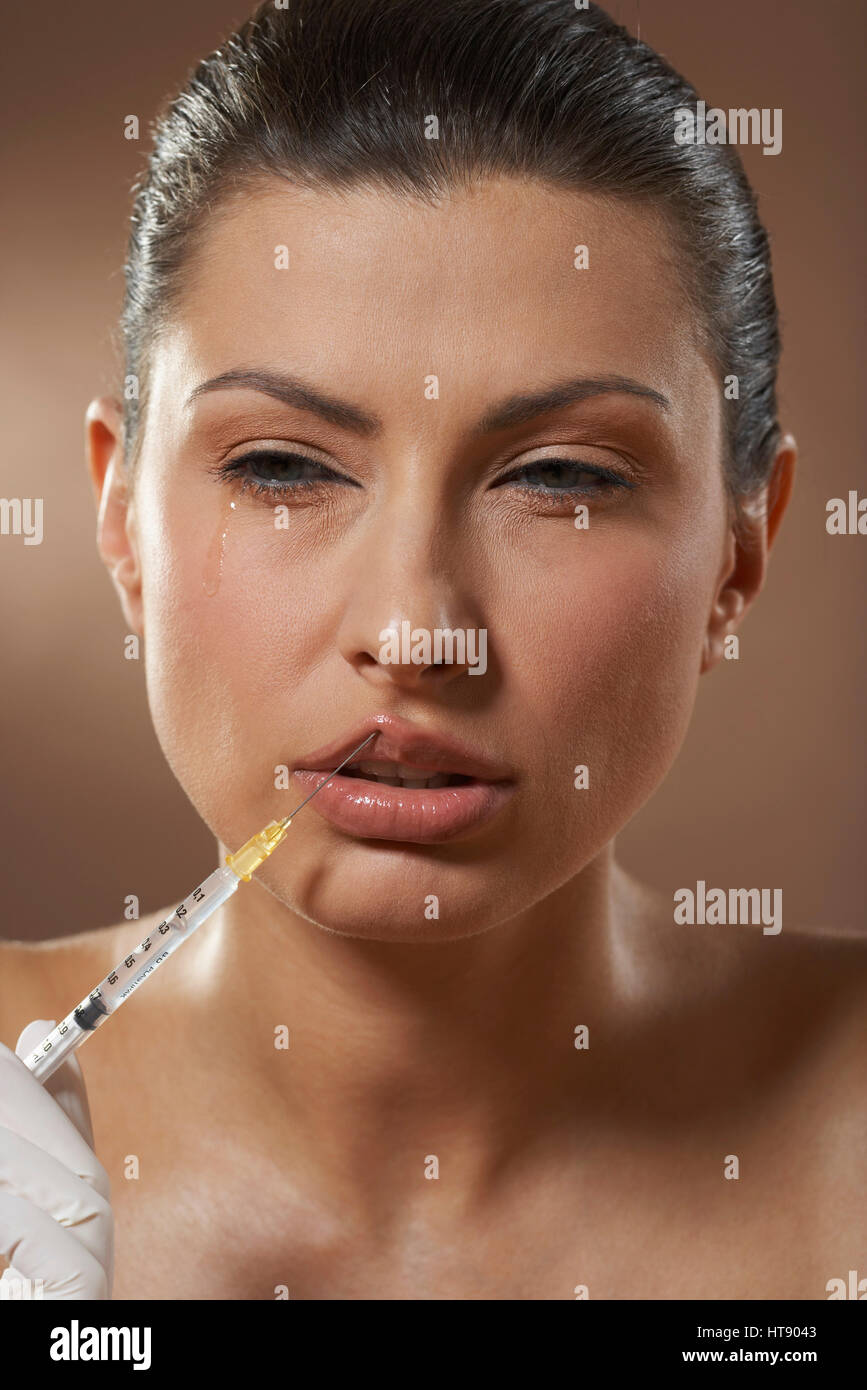 Injection back hand, woman hi-res stock photography and images - Alamy