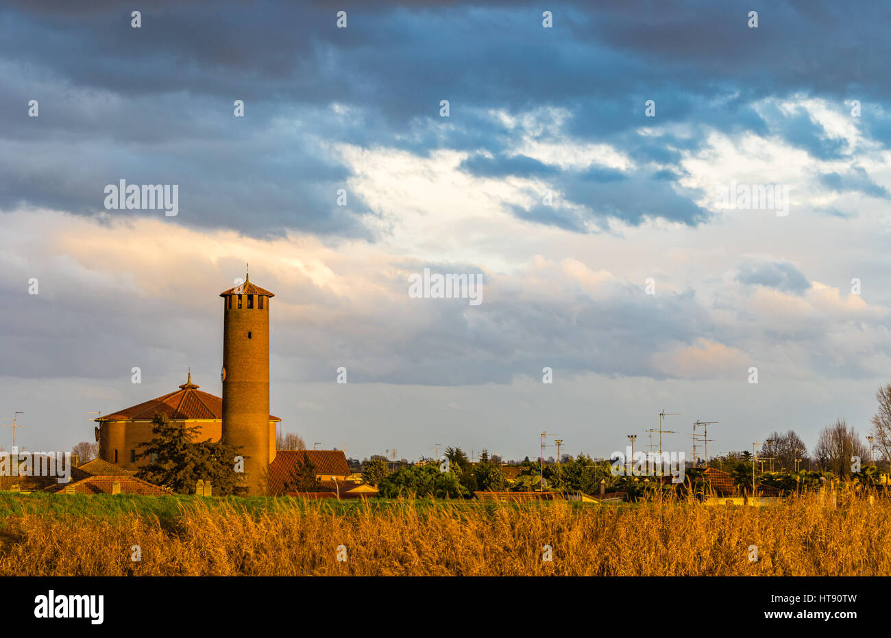 Italian village under the sun hi-res stock photography and images - Alamy
