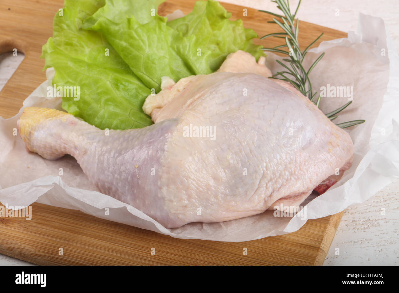 Raw chicken legs - ready for cooking Stock Photo - Alamy
