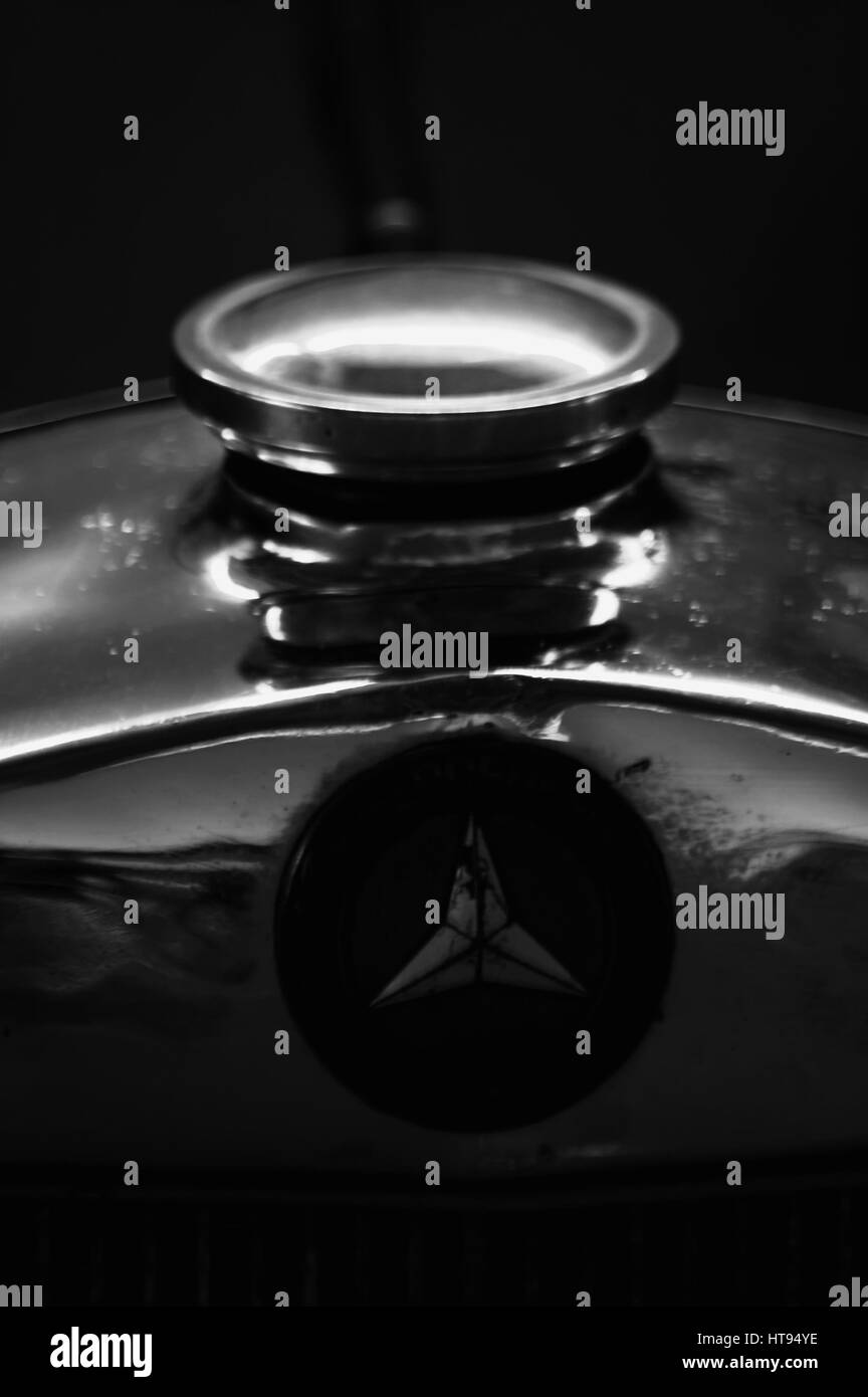 Mercedes benz 230 image hi-res stock photography and images - Alamy