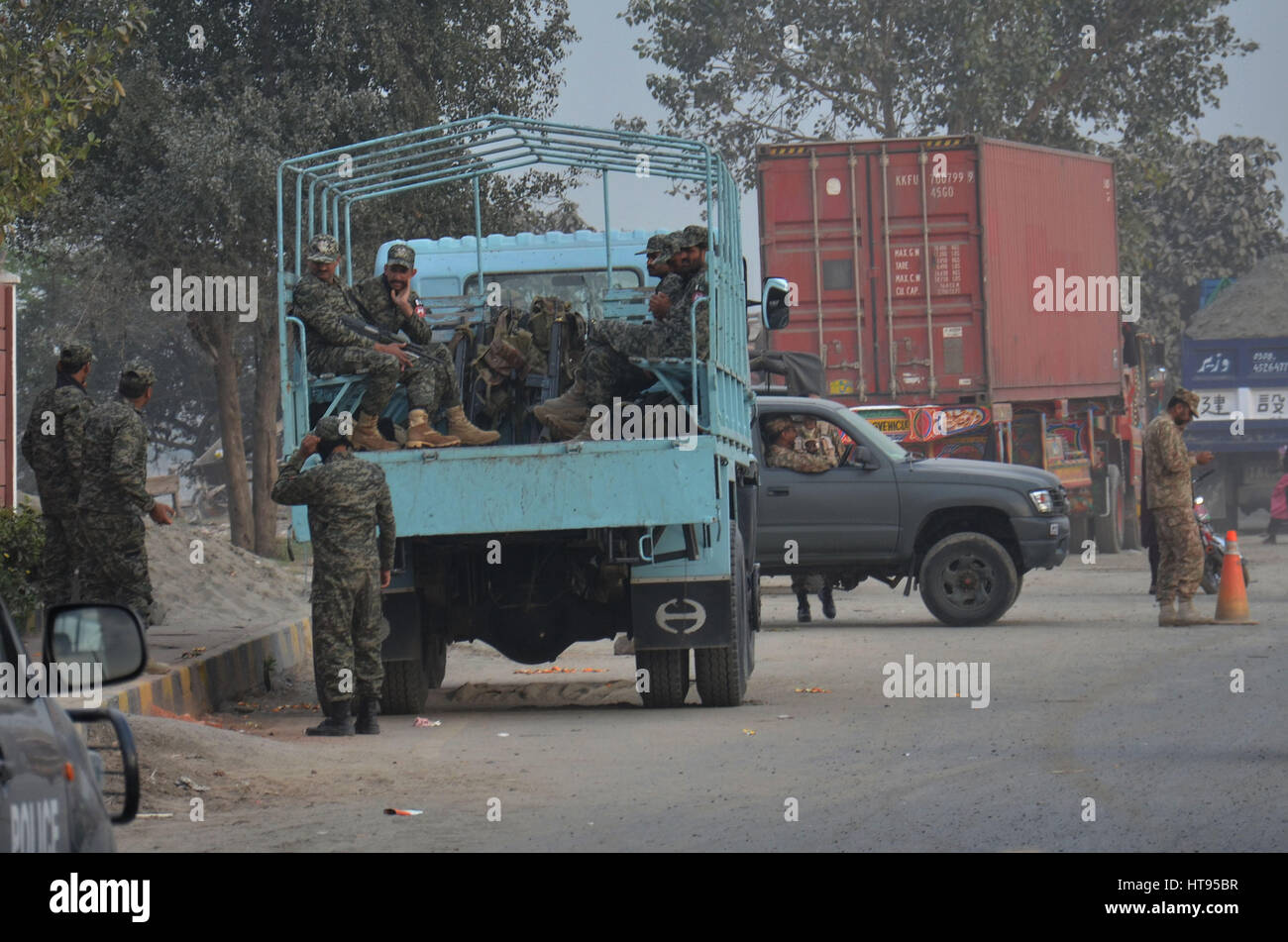Lahore, Pakistan. 08th Mar, 2017. Pakistani Army, ranger and police ...