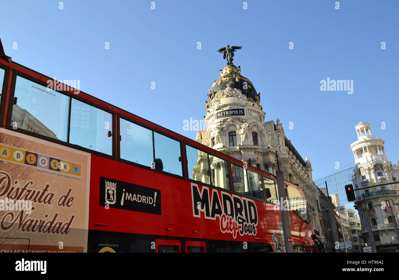 Red tourist bus madrid hi-res stock photography and images - Alamy
