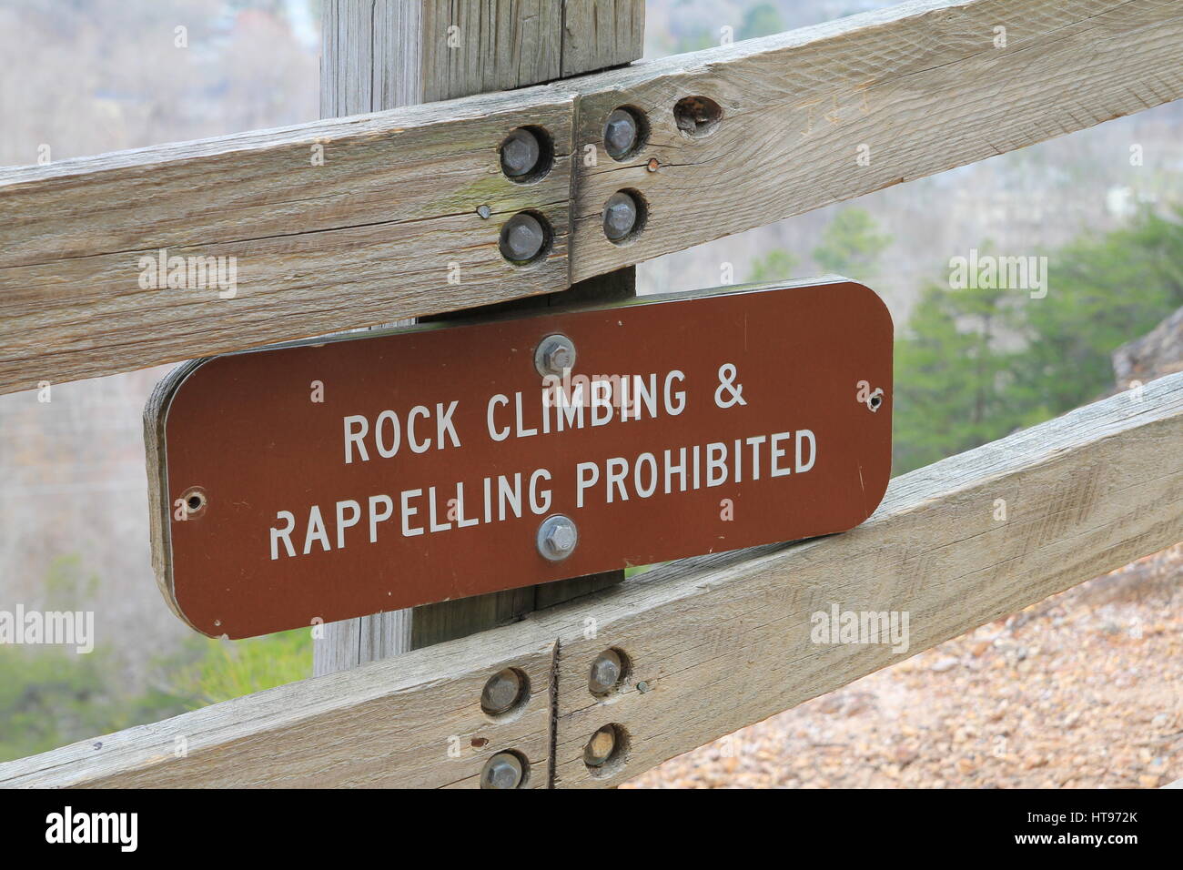 Climbing prohibited sign hi-res stock photography and images - Alamy