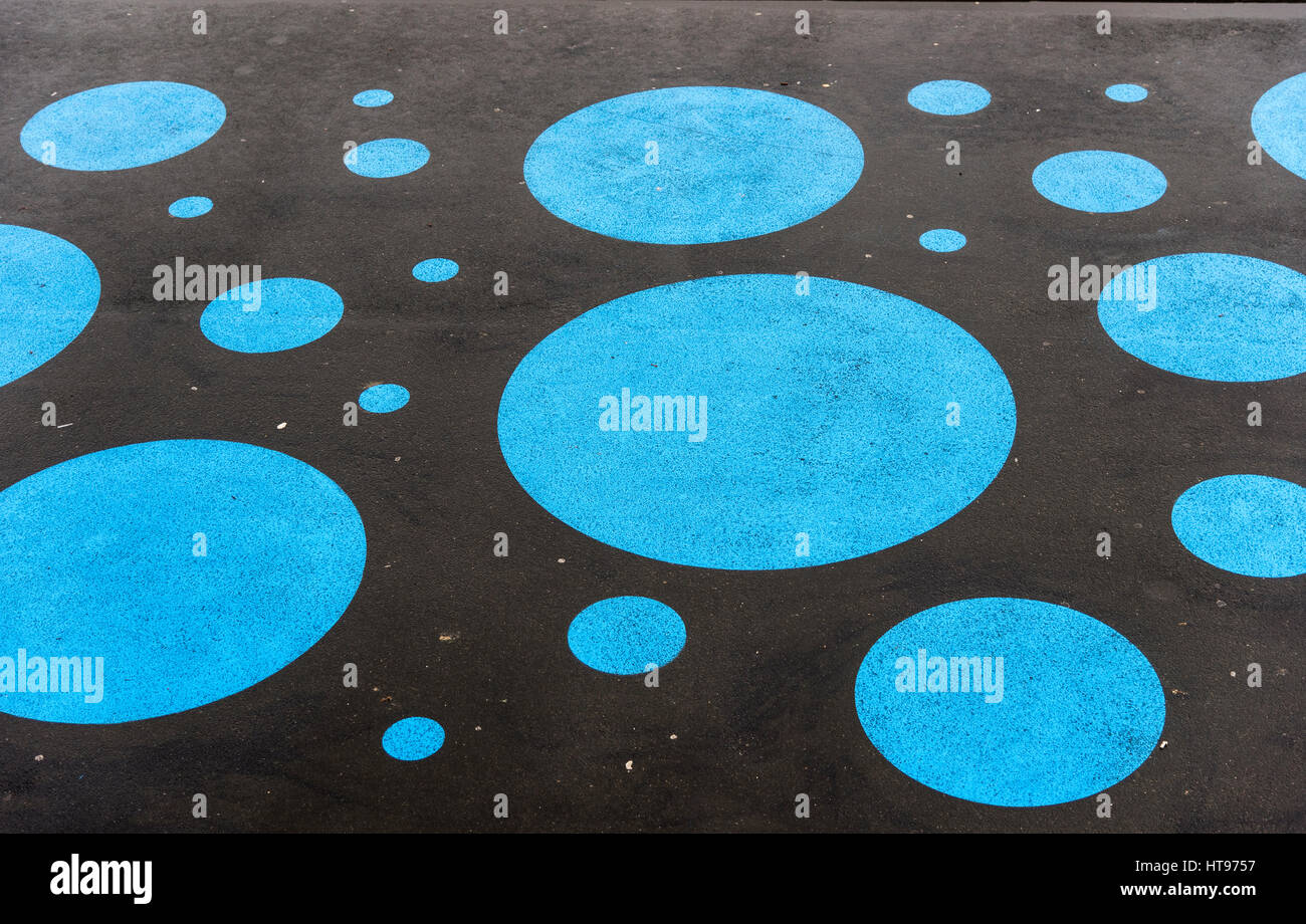 Dots of various sizes hi-res stock photography and images - Alamy