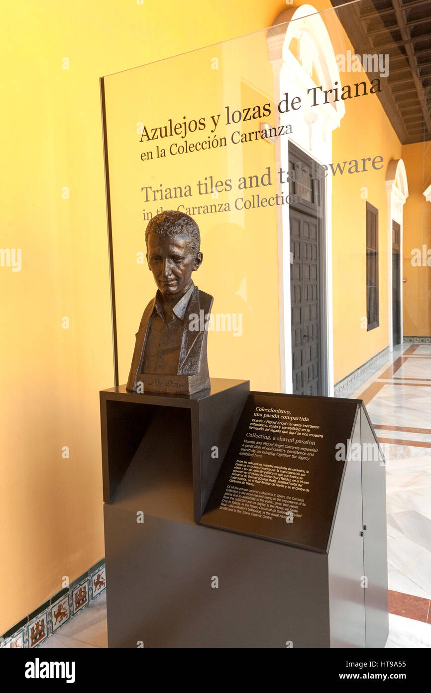 Triana tiles and tableware, Carranza collection, Alcazar, Seville ...