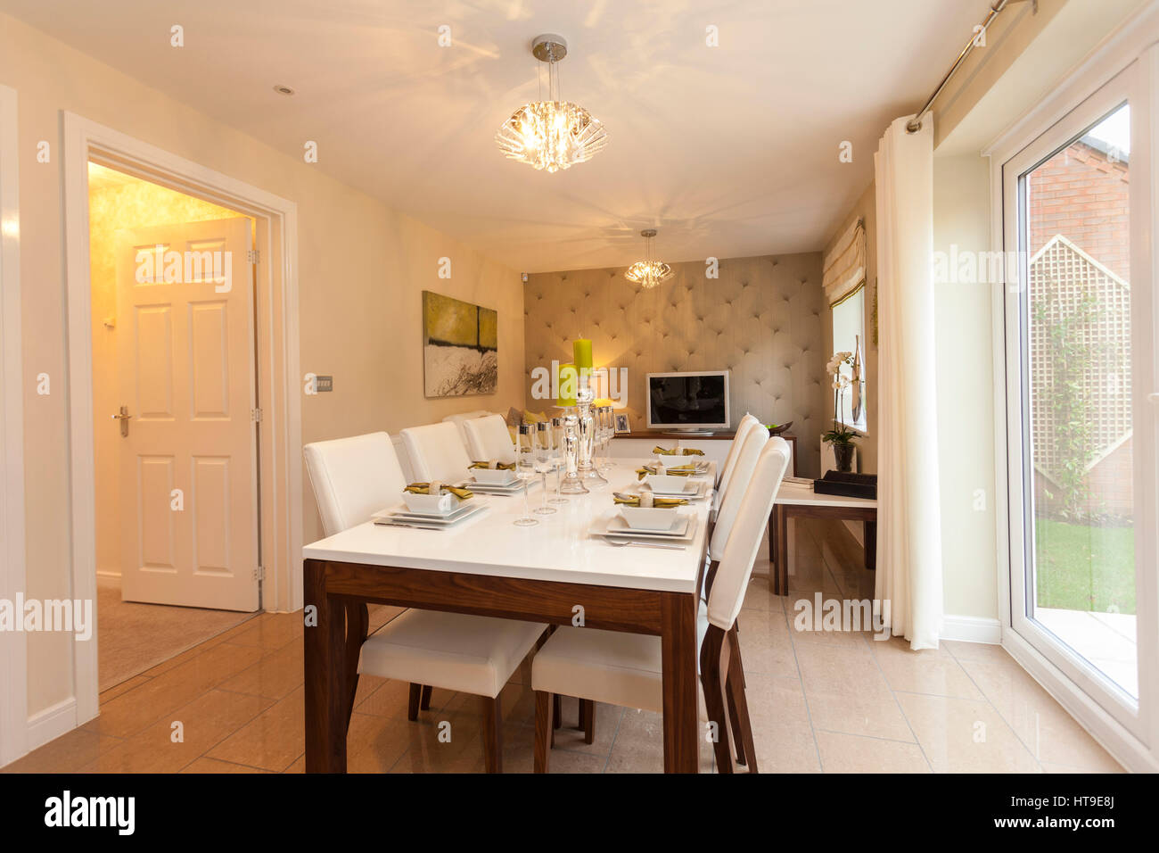 Dining table laid hi-res stock photography and images - Alamy