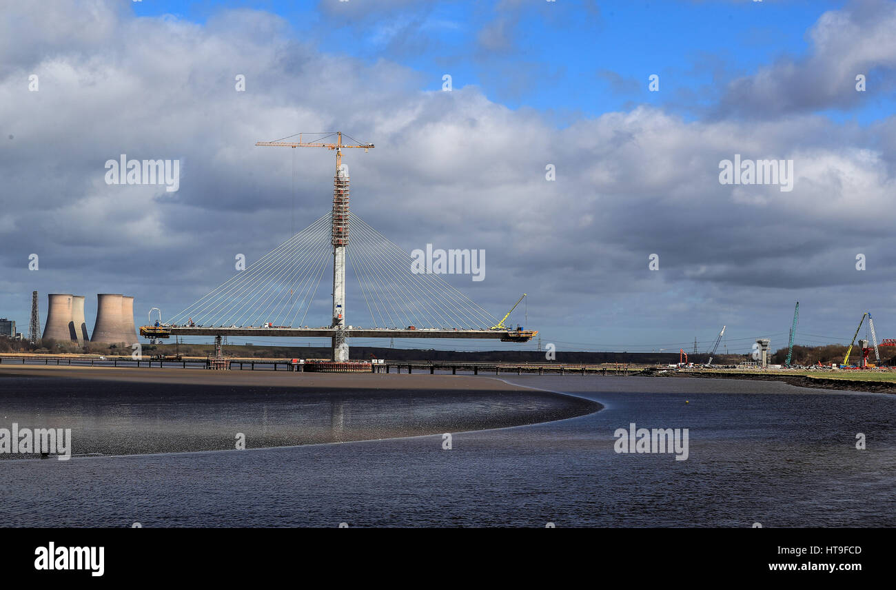 New runcorn bridge hi-res stock photography and images - Alamy