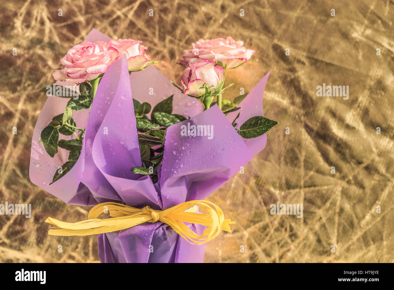 Holiday rose bouquet hi-res stock photography and images - Alamy