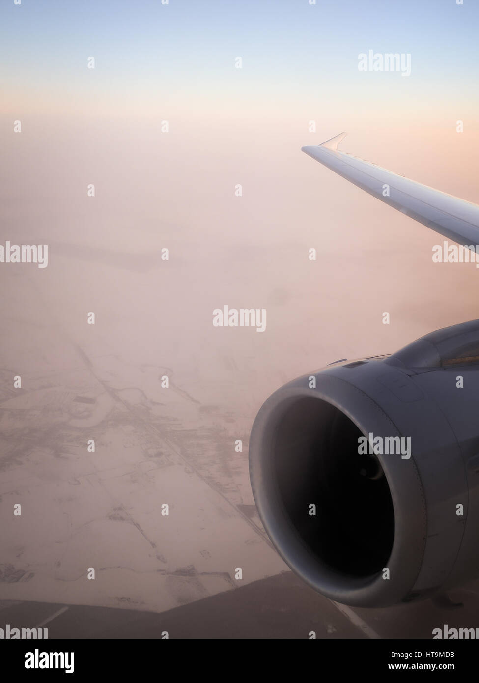 Color image of a plane engine, in flight Stock Photo - Alamy