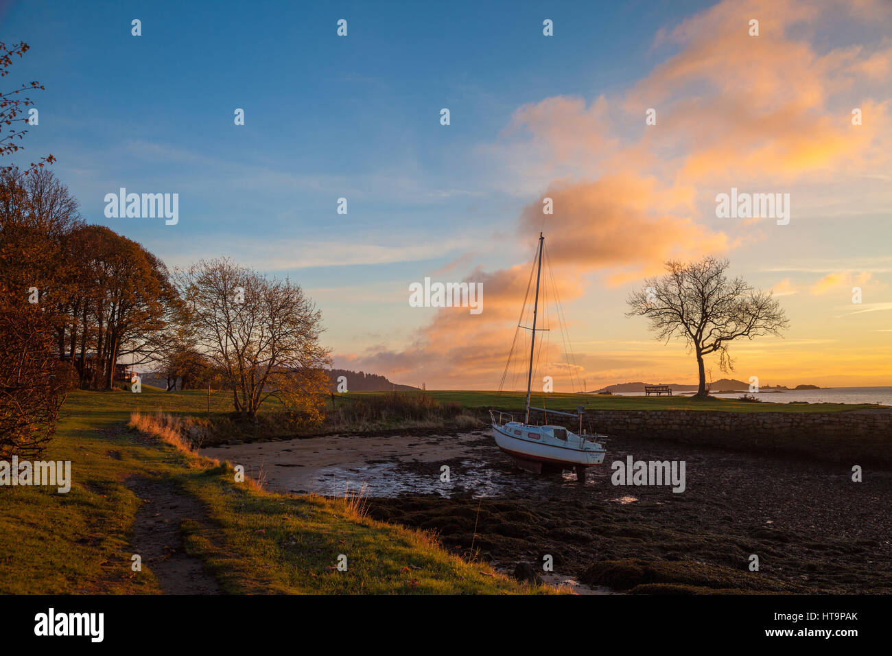 Scottish landscape sunrise hi-res stock photography and images - Alamy
