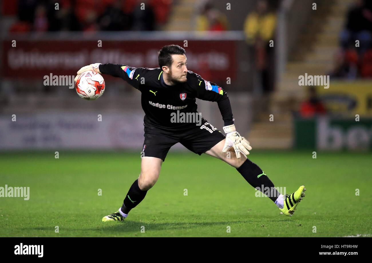 Rotherham United goalkeeper Lewis Price Stock Photo - Alamy