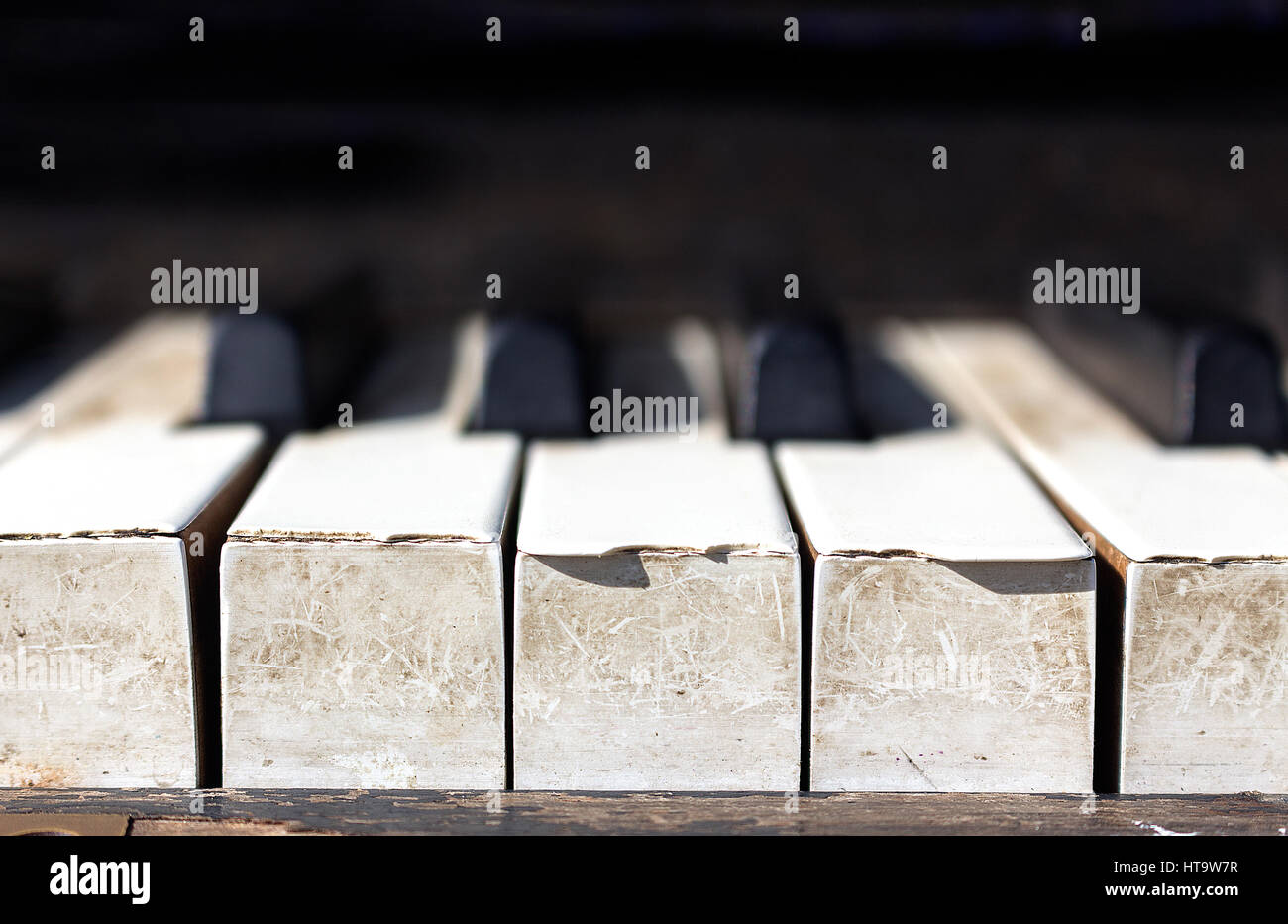 Close up old piano keys Stock Photo - Alamy
