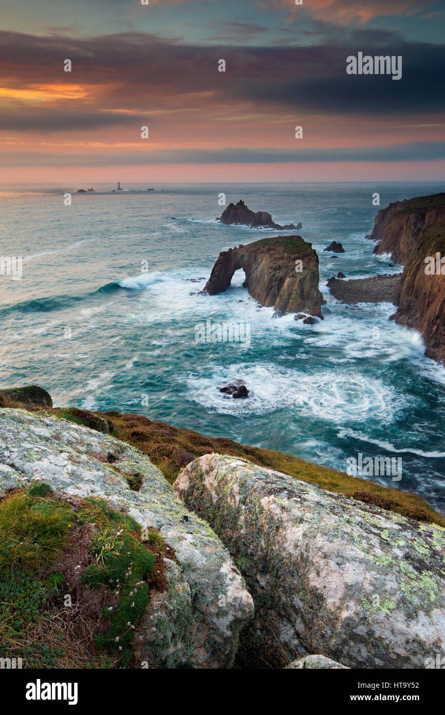 Rock arch lands end cornwall hi-res stock photography and images - Alamy