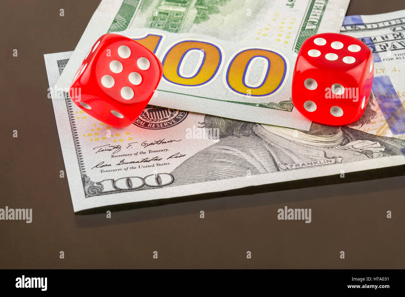 Two dice stack red hi-res stock photography and images - Alamy