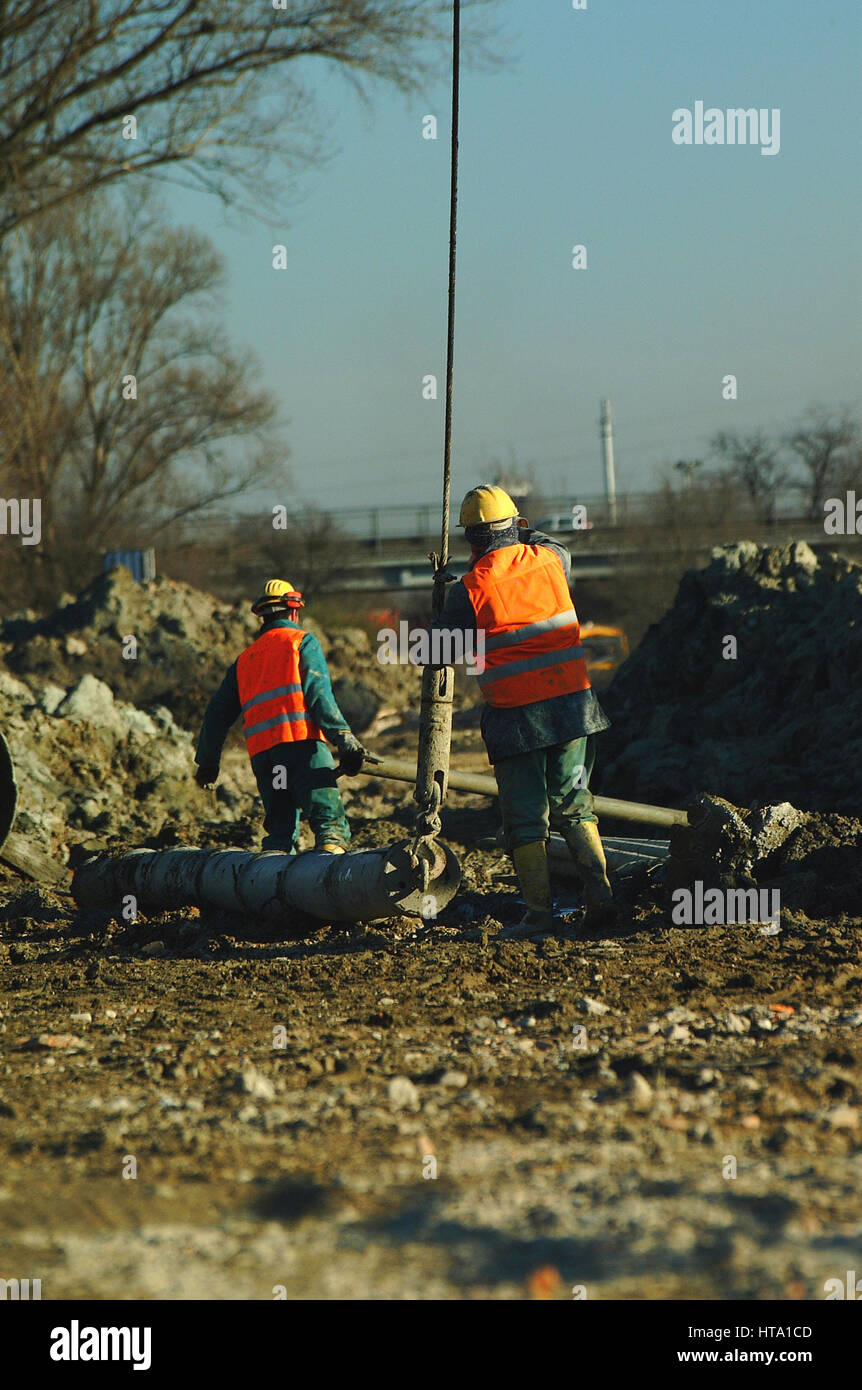 Caterpillar construction equipment hi-res stock photography and images ...