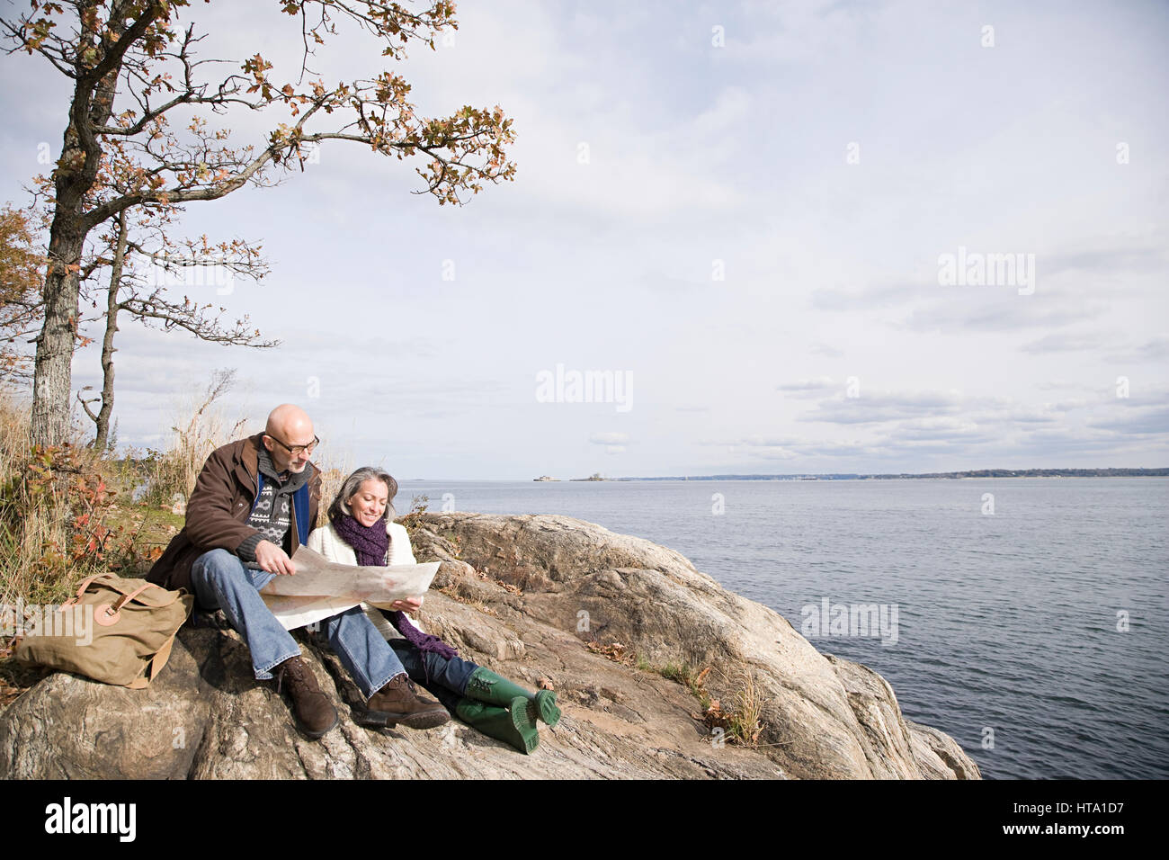 Golden lake map hi-res stock photography and images - Alamy