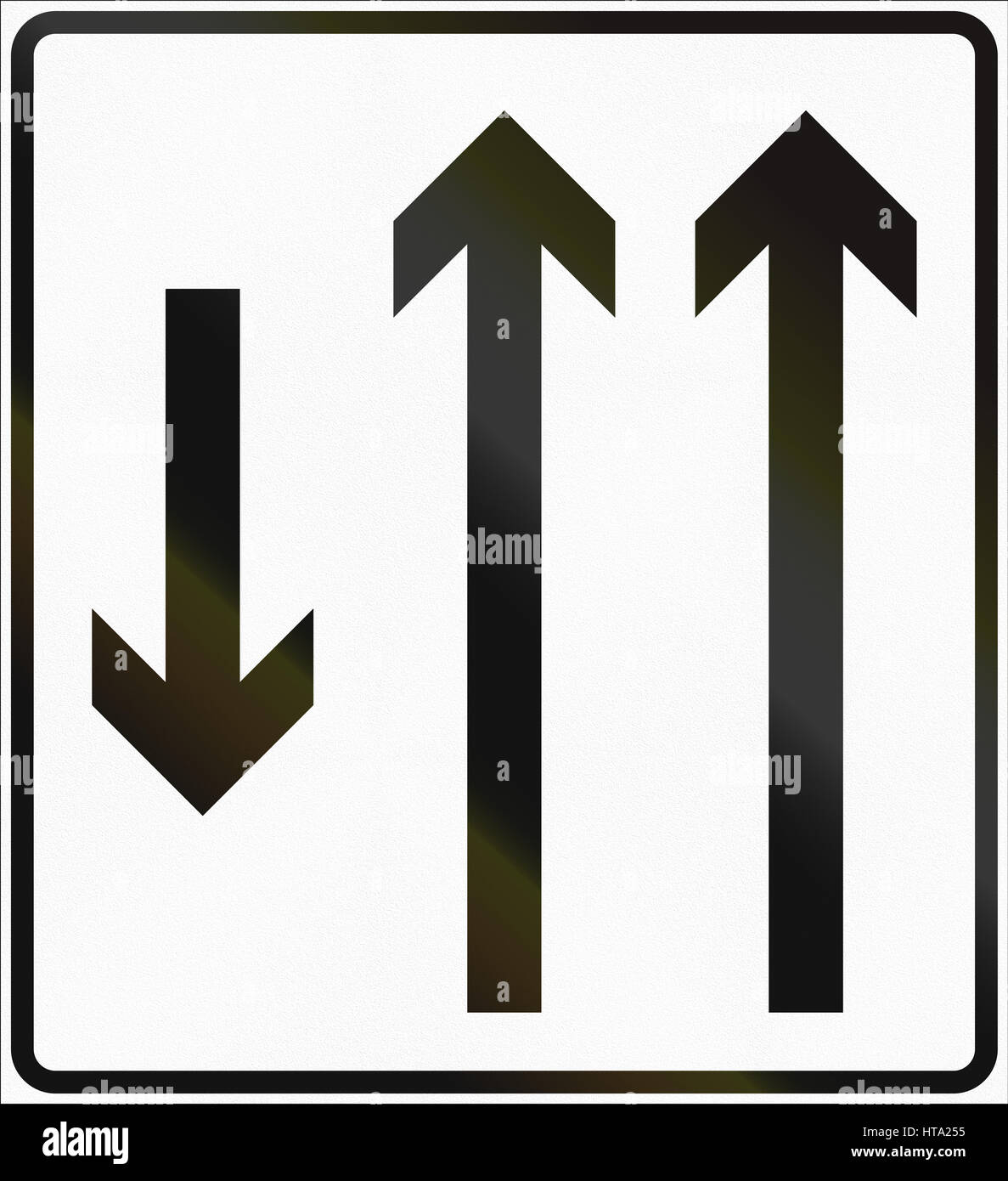 Opposing traffic hi-res stock photography and images - Alamy