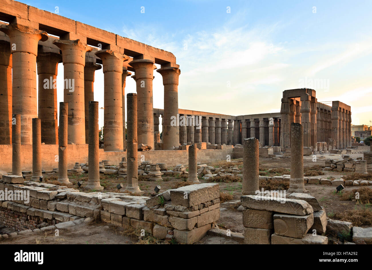 Ancient egyptian architecture hi-res stock photography and images - Alamy
