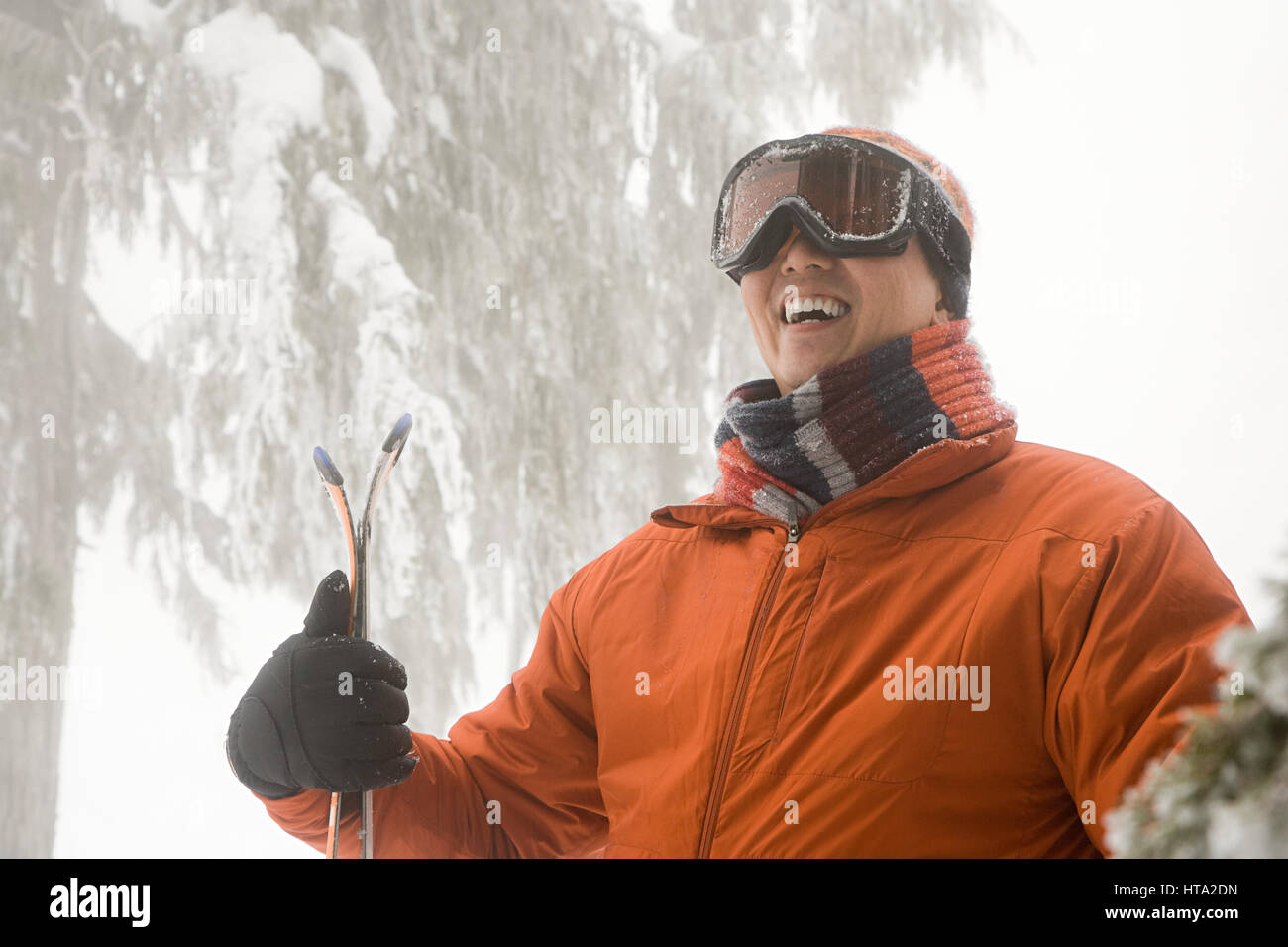 Asian man skier hi-res stock photography and images - Alamy