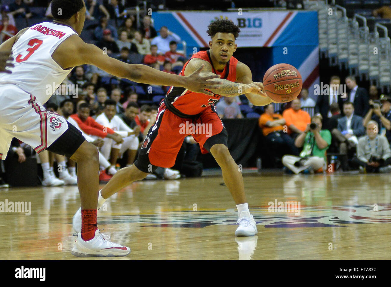 Washington, DC, USA. 8th Mar, 2017. COREY SANDERS (3) passes around CJ ...