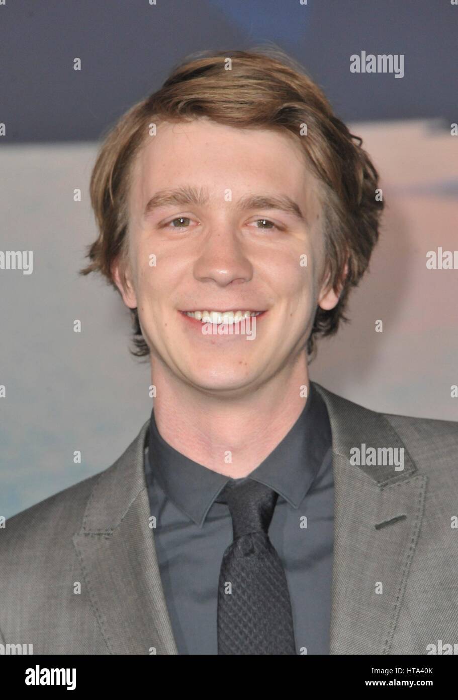 Skull island arrivals thomas mann hollywood hi-res stock photography ...
