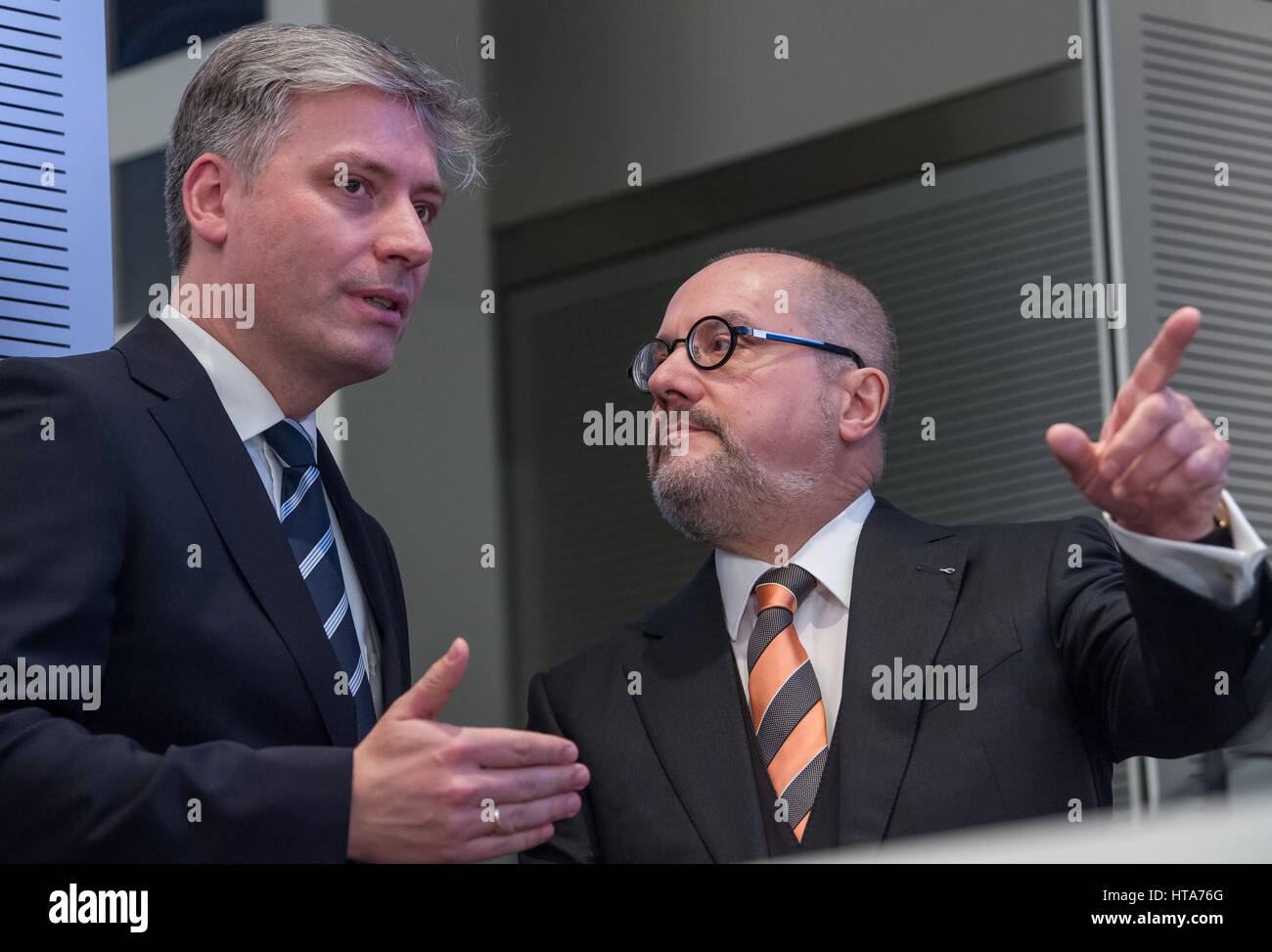 Munich, Germany. 09th Mar, 2017. L-R: Linde communication director ...