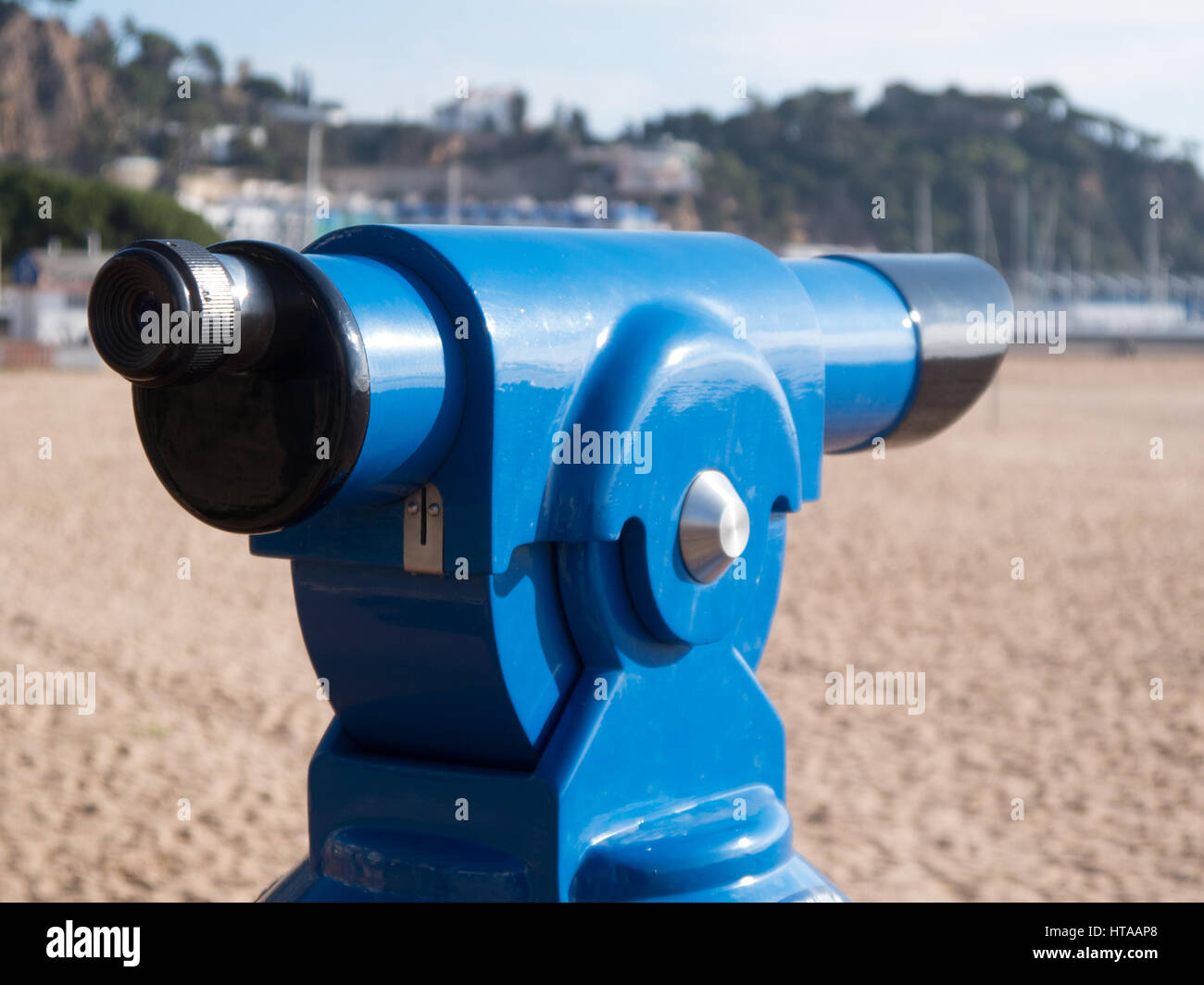 Telescope binoscope hi-res stock photography and images - Alamy