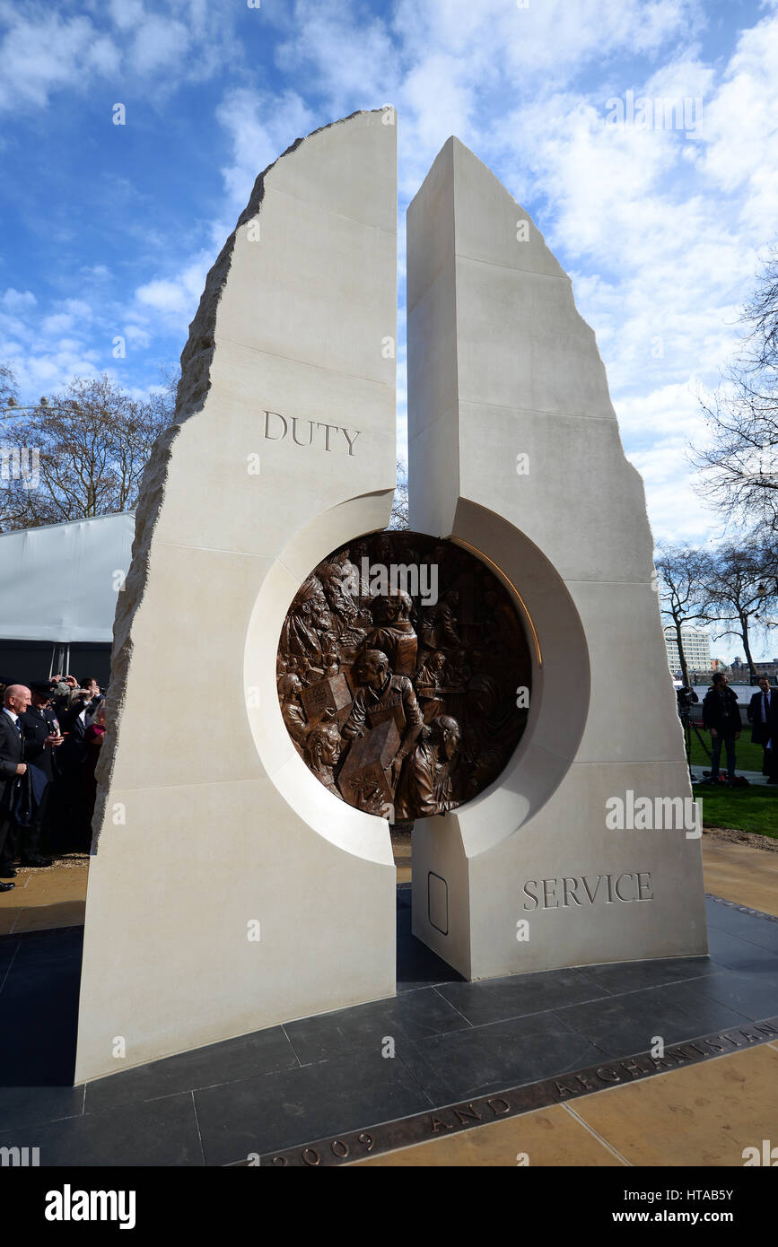 Gulf war memorial uk hi-res stock photography and images - Alamy