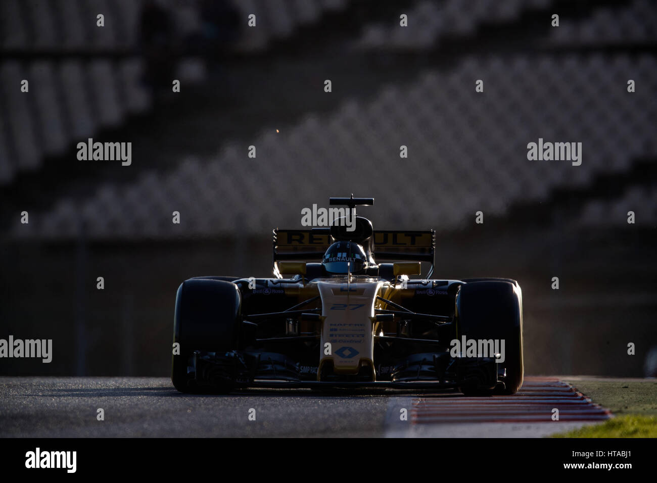 German Formula One pilot Nico Huelkenberg of Renault in action during ...