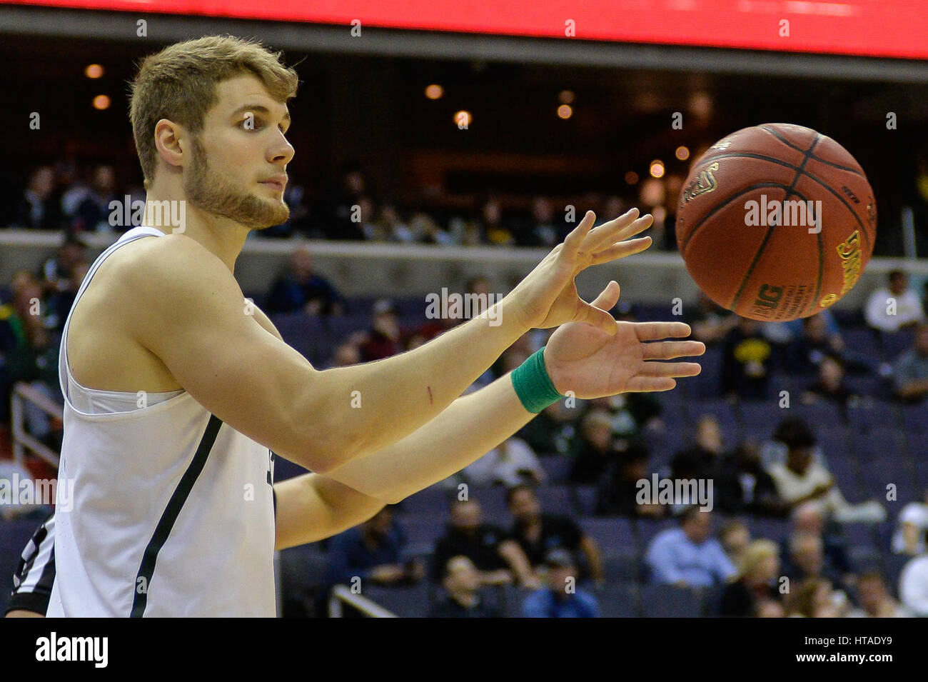 Kyle ahrens hi-res stock photography and images - Alamy
