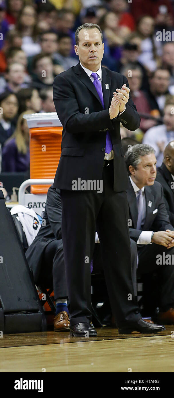 Chris collins basketball hi-res stock photography and images - Alamy