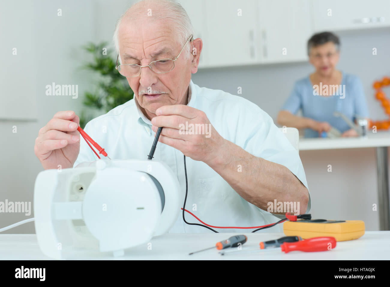 Digital multi meter hi-res stock photography and images - Alamy