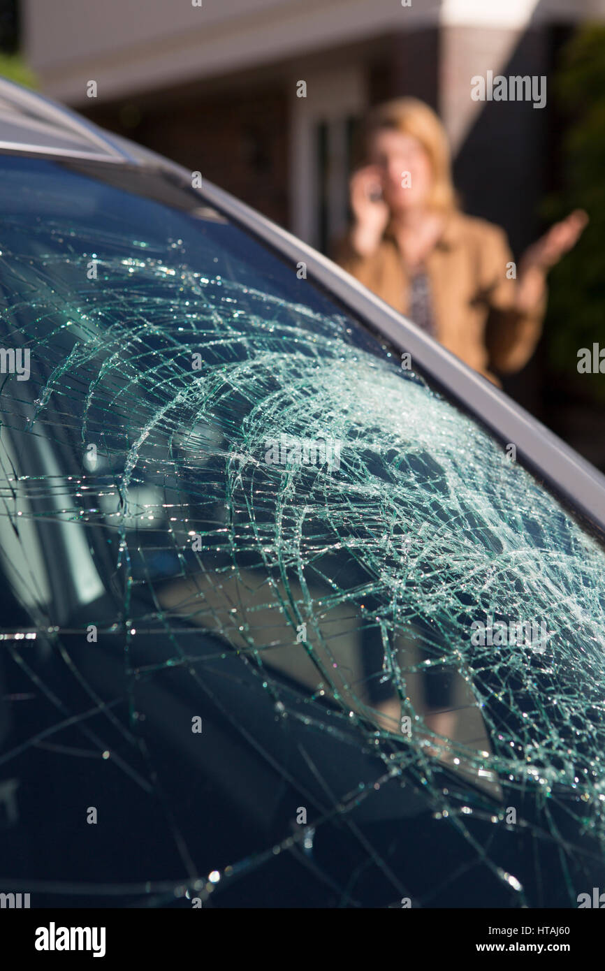 Shattered windshield after car accident hi-res stock photography and ...