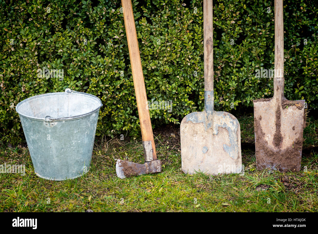 Landscaping tools hi-res stock photography and images - Alamy