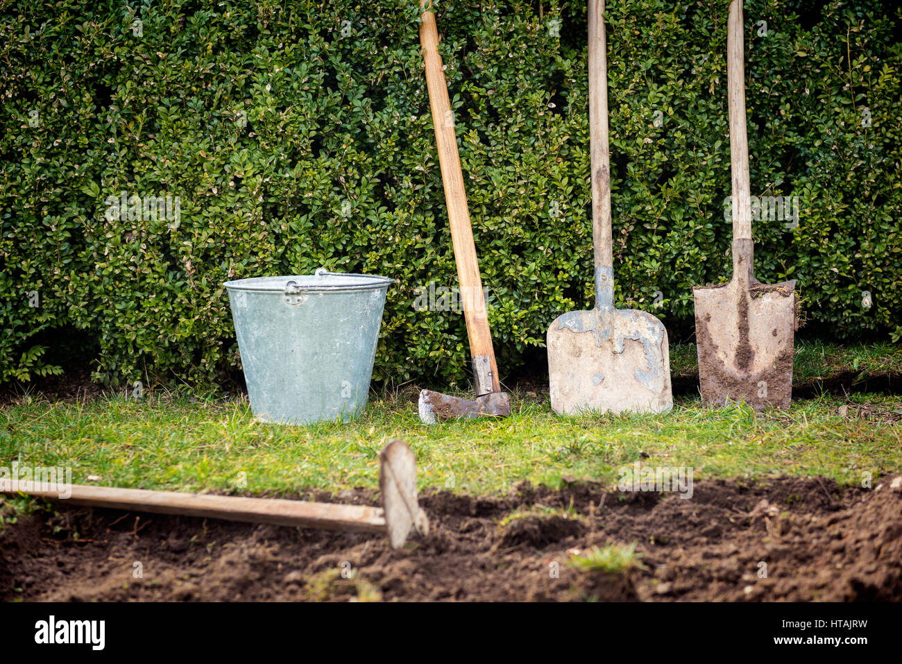 Landscaping tools hi-res stock photography and images - Alamy