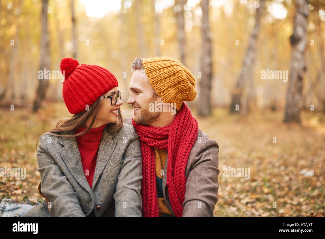 Boyfriend looking at another girl hi-res stock photography and images ...