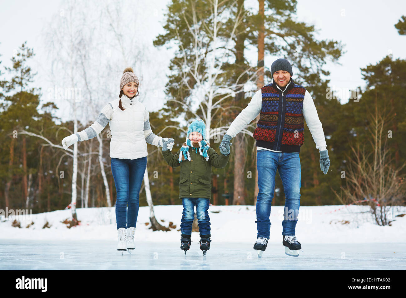 Husband and wife skating hi-res stock photography and images - Alamy