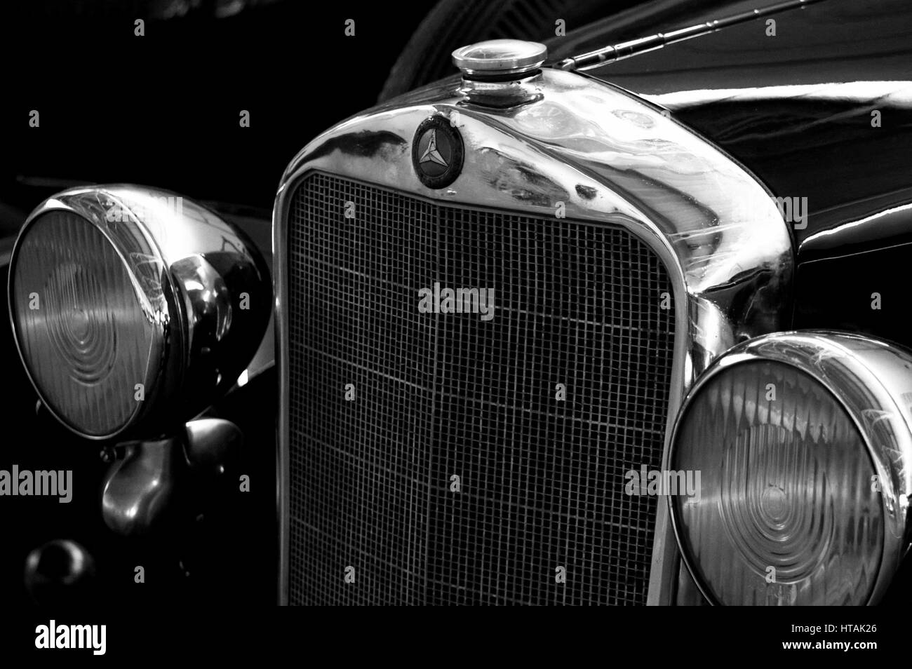 Mercedes benz 230 image hi-res stock photography and images - Alamy