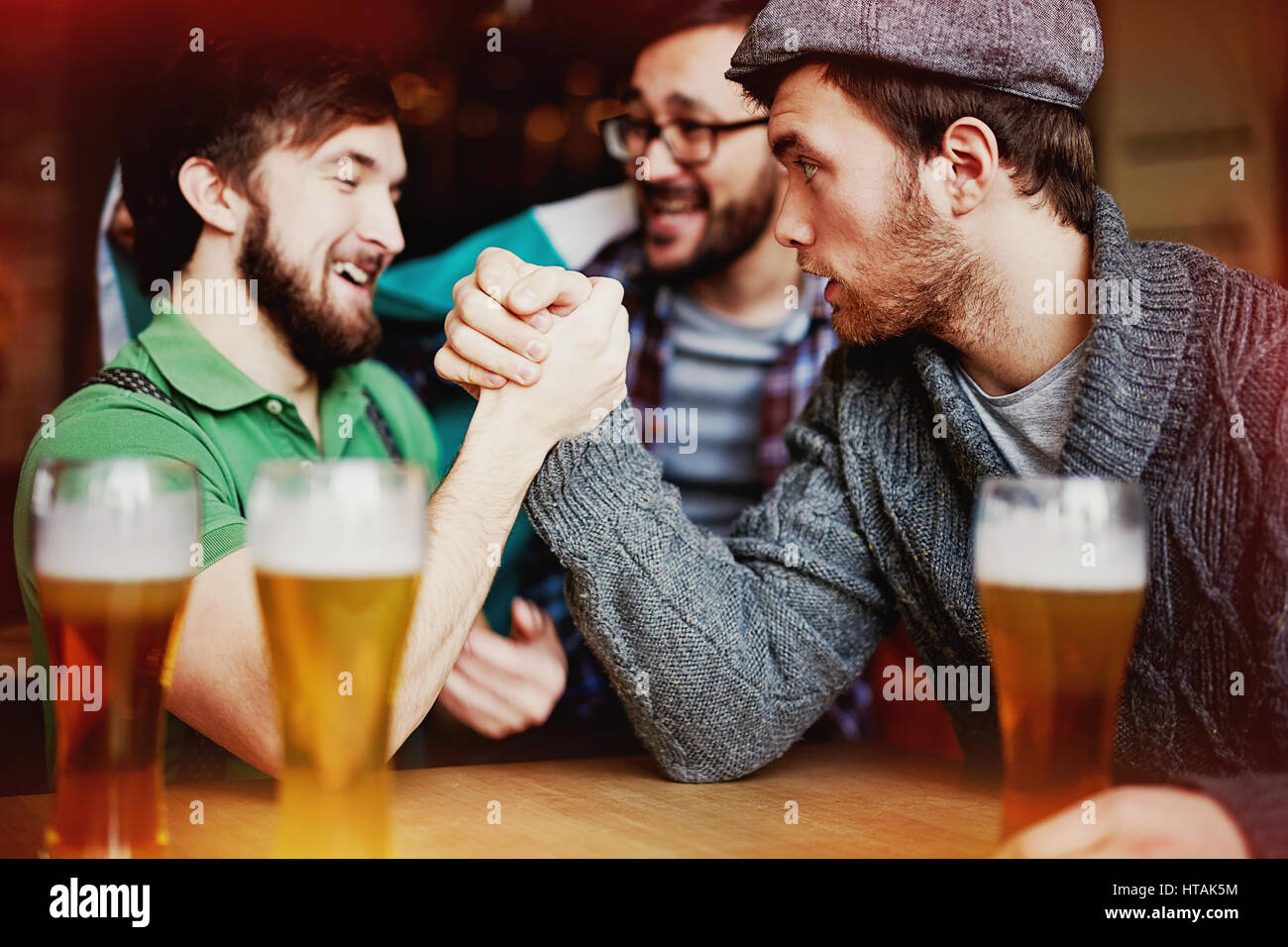 Drunk men hi-res stock photography and images - Alamy