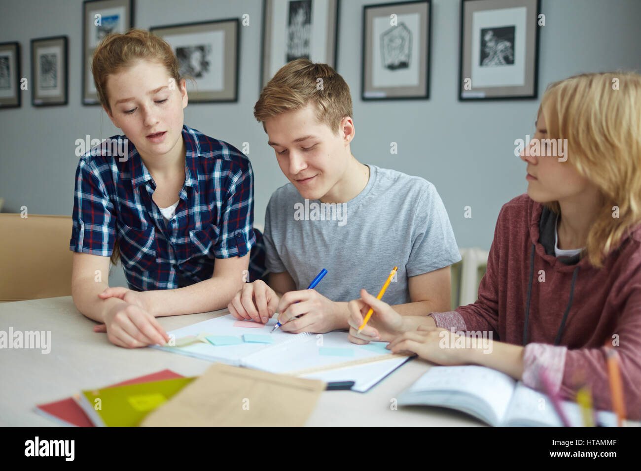 Friendly students during break between lessons Stock Photo - Alamy