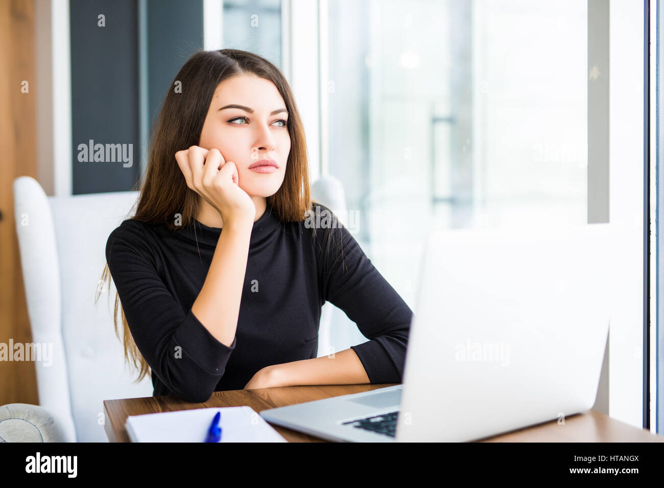 Bored office desk staring computer hi-res stock photography and images ...