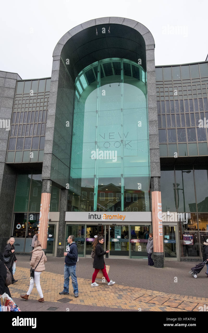 The Glades shopping centre in Bromley High Street in the UK Stock Photo ...