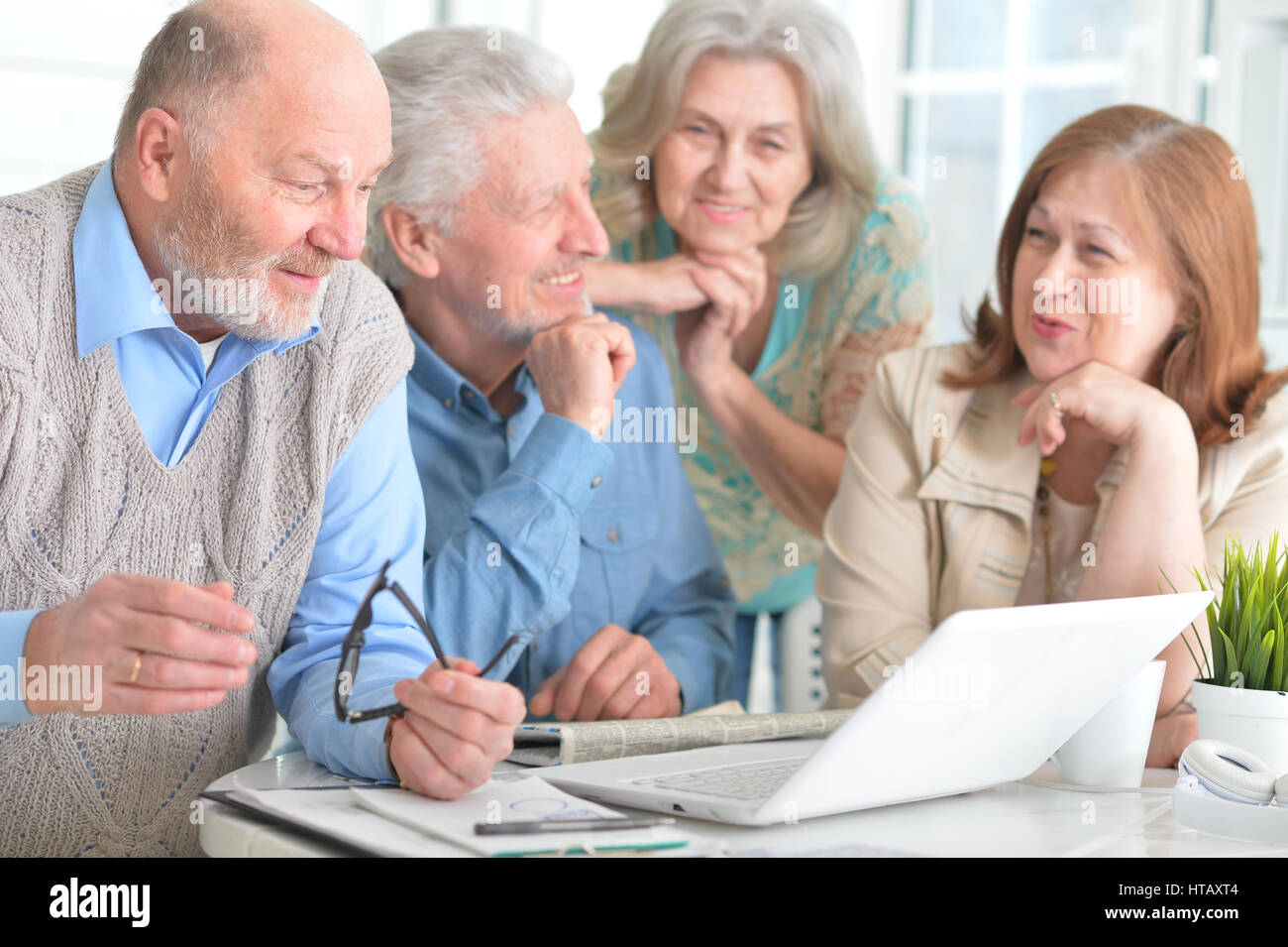 Portrait of older people with a laptop Stock Photo - Alamy