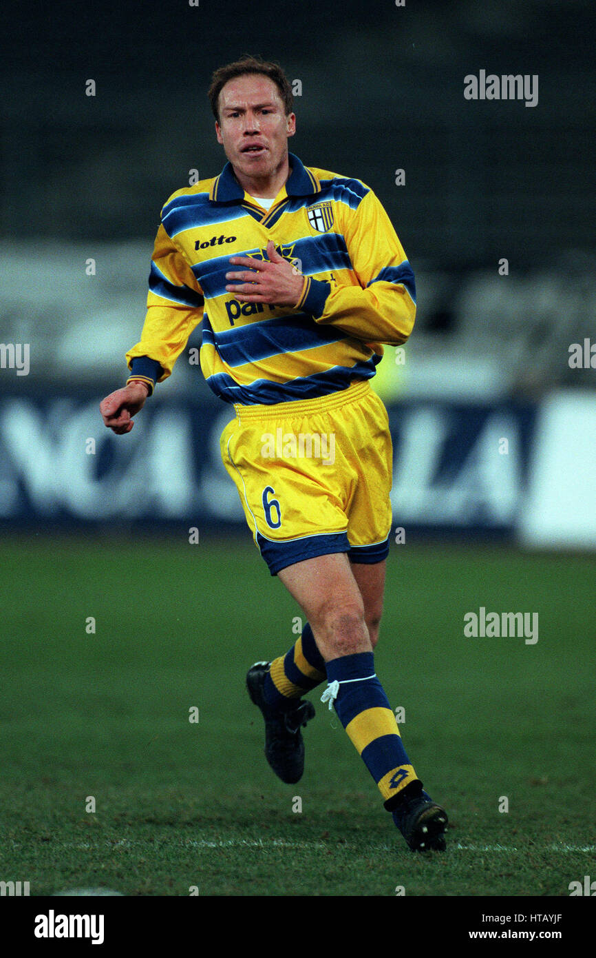 NESTOR SENSINI PARMA FC 07 February 1999 Stock Photo - Alamy