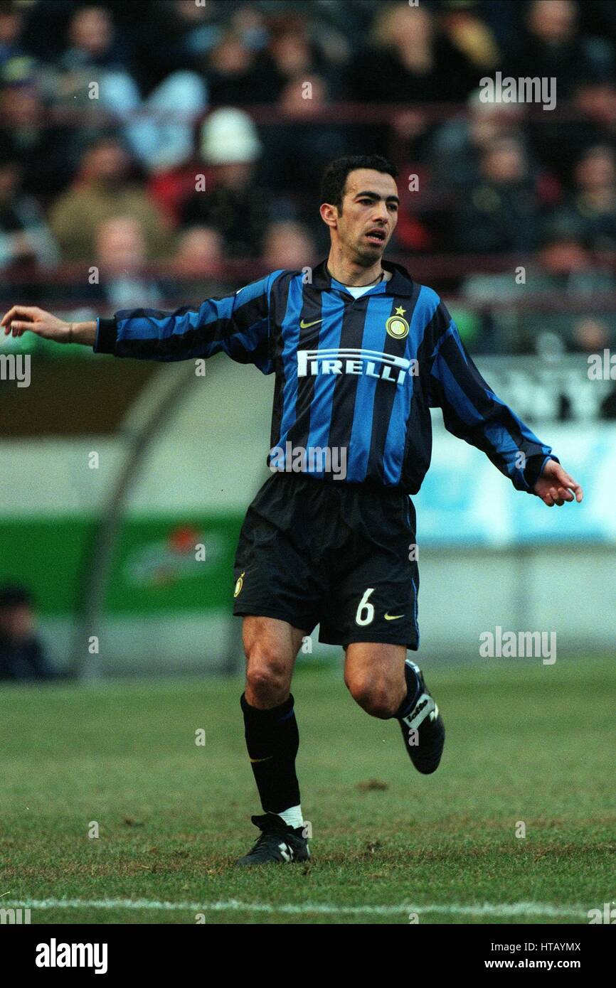 YOURI DJORKAEFF INTER MILAN FC 07 February 1999 Stock Photo - Alamy