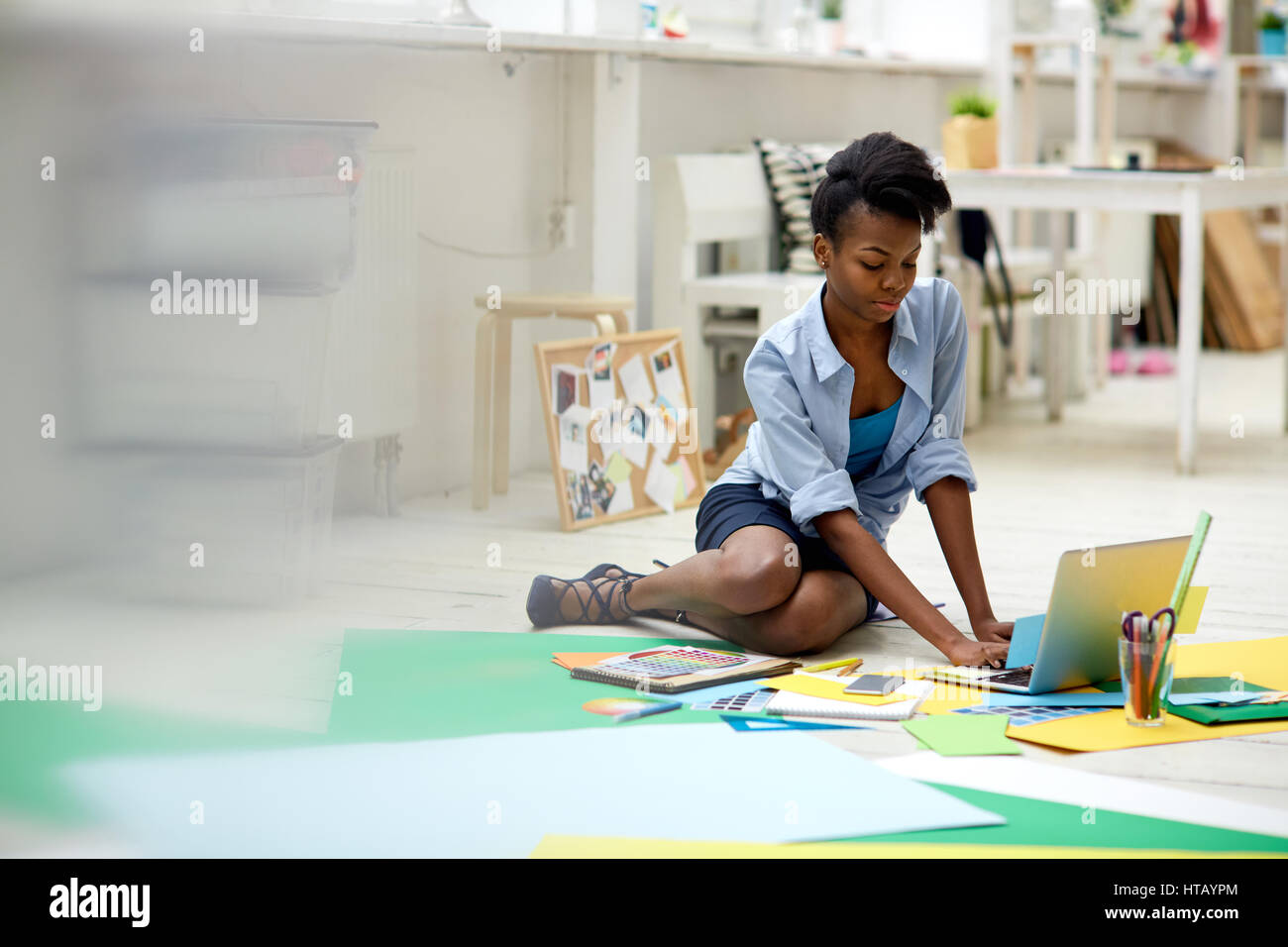 Entering information hi-res stock photography and images - Alamy