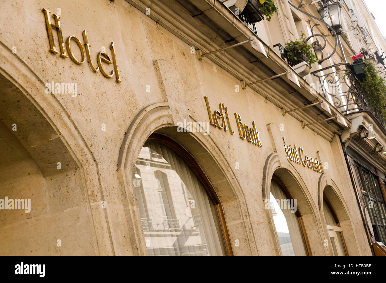 Left bank sign hi-res stock photography and images - Alamy