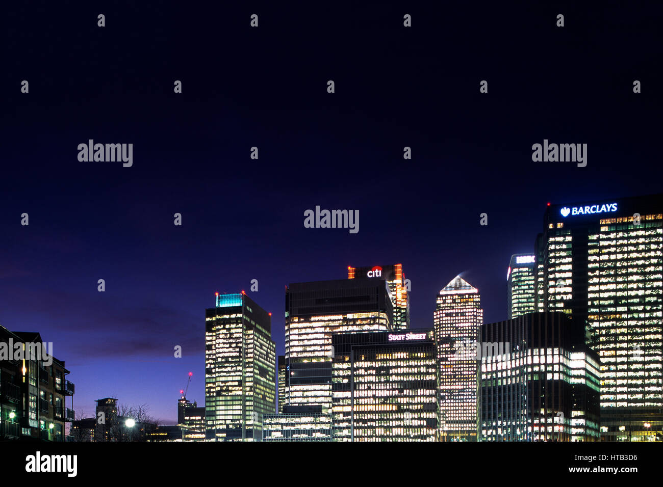 High rise office towers hi-res stock photography and images - Alamy